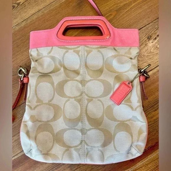 Coach | Bags | Coach Signature C Colorblock Pink Foldover Crossbody Bag ...